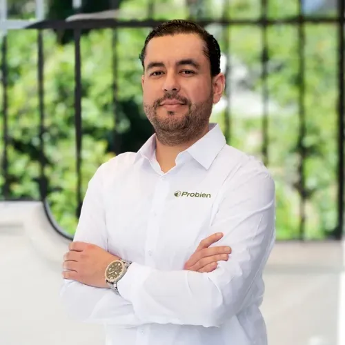 Cesar Granados | Leasing and Investment Manager en Probien Bienes ...